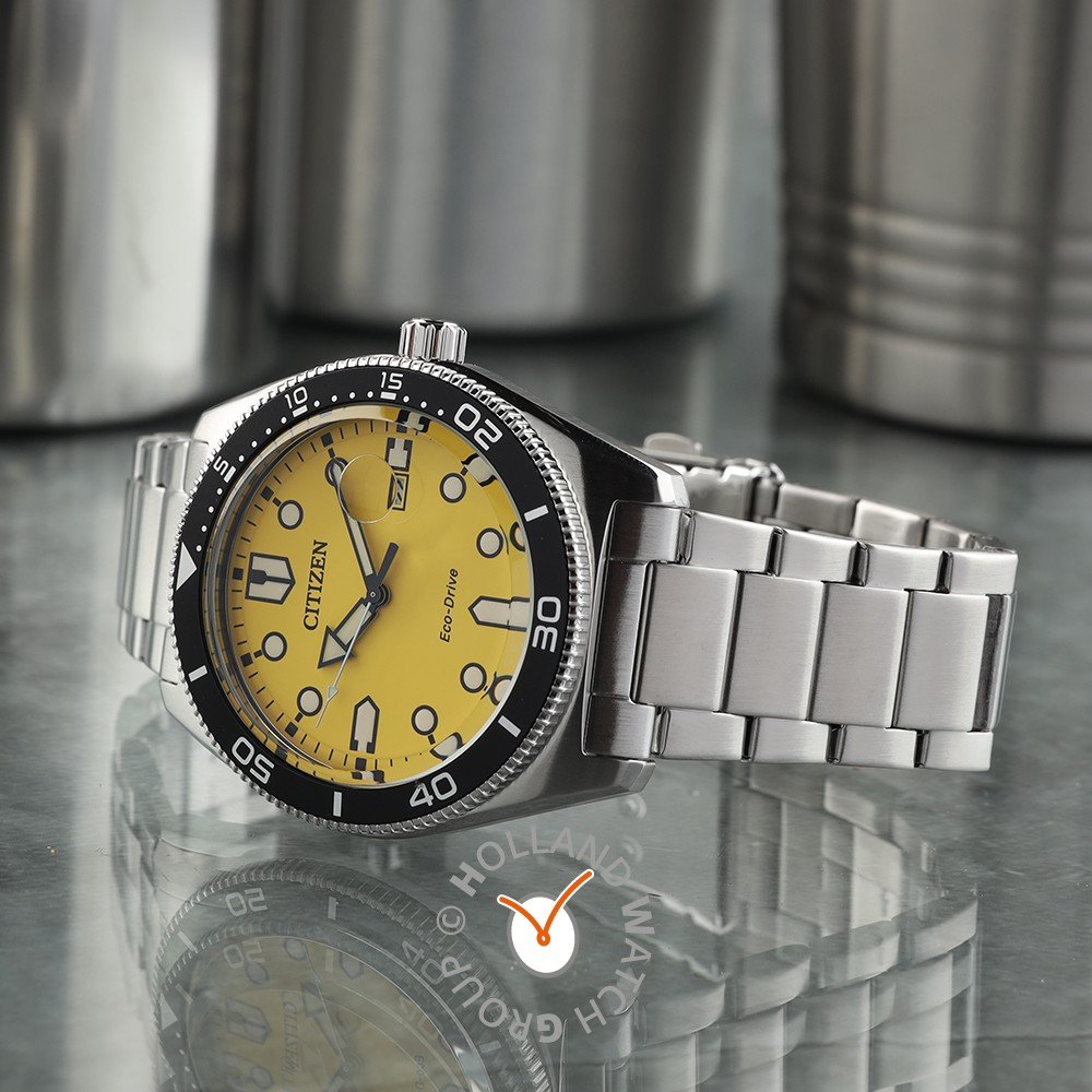 Citizen Core Collection AW1760-81Z Watch • EAN: 4974374334008 • Watch.co.uk